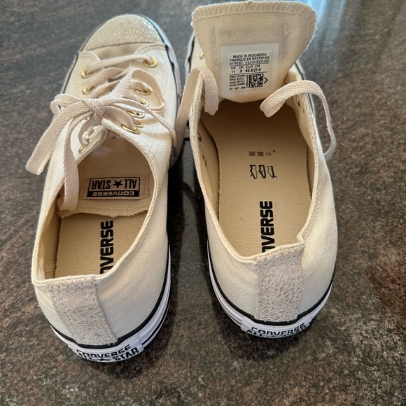 Converse | Shoes | Brand New Converse Womans Sneakers With Extra ...